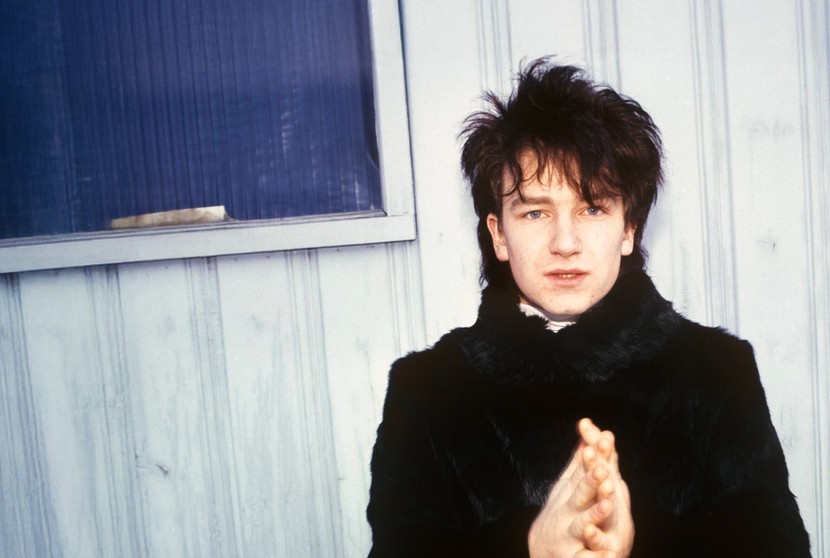 Bono: Waiting On A Saviour: assista agora!