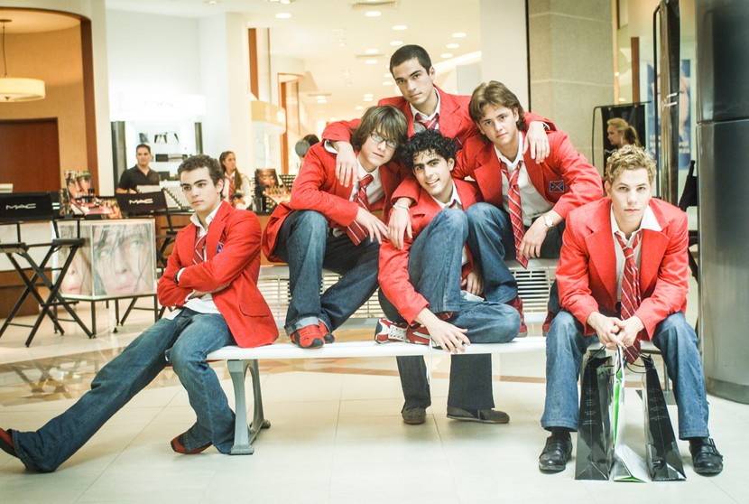 Assistir Rebelde online no Globoplay